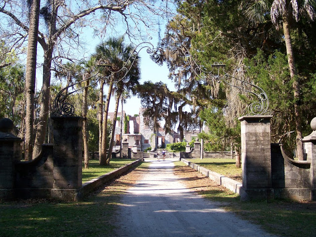 A Carnegie Manor on Cumberland Island. | A Continuous Lean.