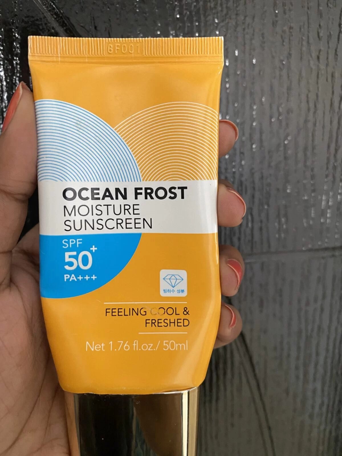 Ocean Frost Moisture Sunscreen from MINISO - A Review