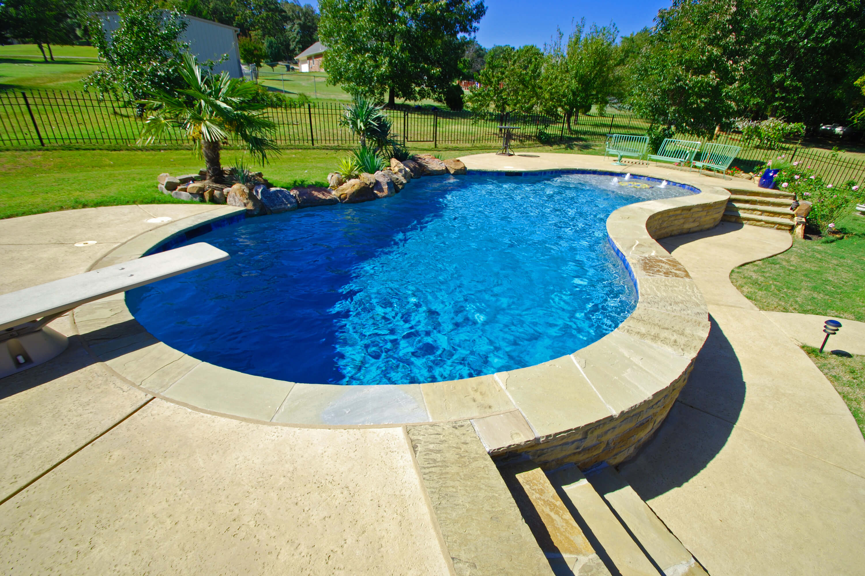 Raised Beam | Allison Landscpe & Pool Company