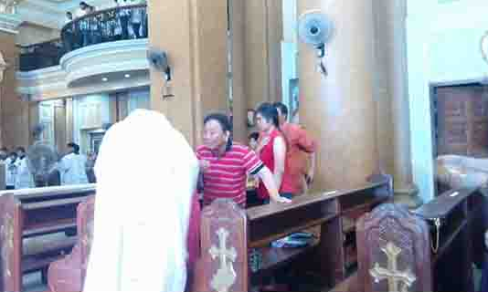 Priest Caught Headless In The Camera During Mass - Attracttour