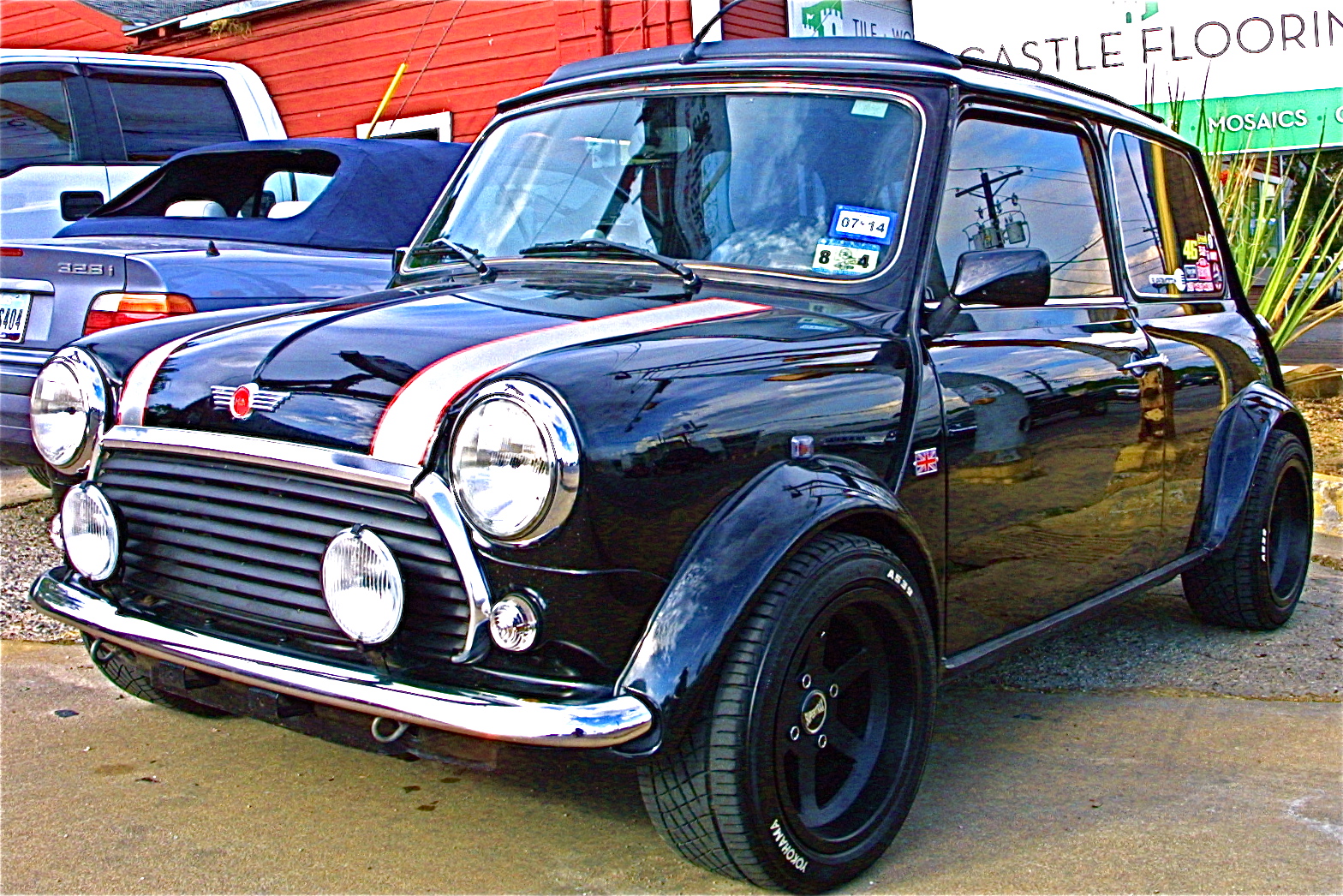 Custom Mini in S. Austin at Davis Rod & Cycle On S. Lamar | ATX Car ...