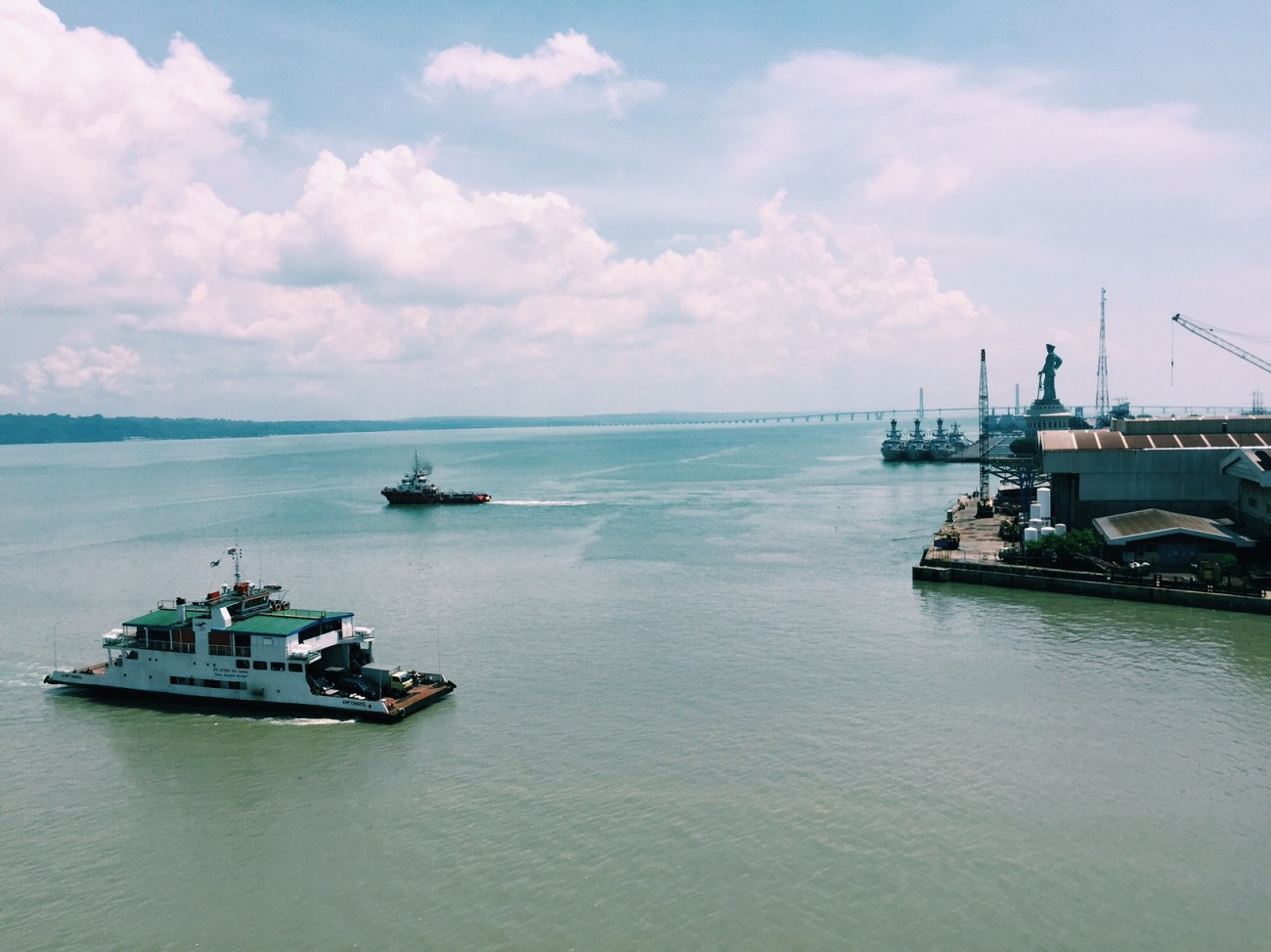 Menjadi Syahbandar di Tanjung Perak Surabaya - Ayorek!