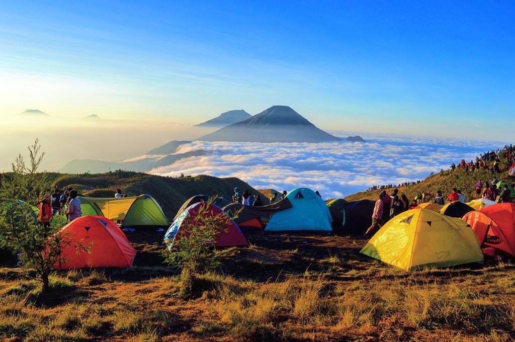 Liburan Ke Gunung Prau 2024, Nikmati Pemandangan Indah Dari Gunung ...