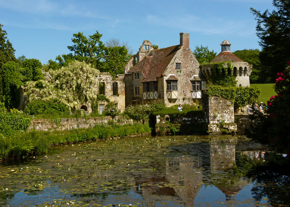 A visit to Scotney Castle - A Bit About Britain