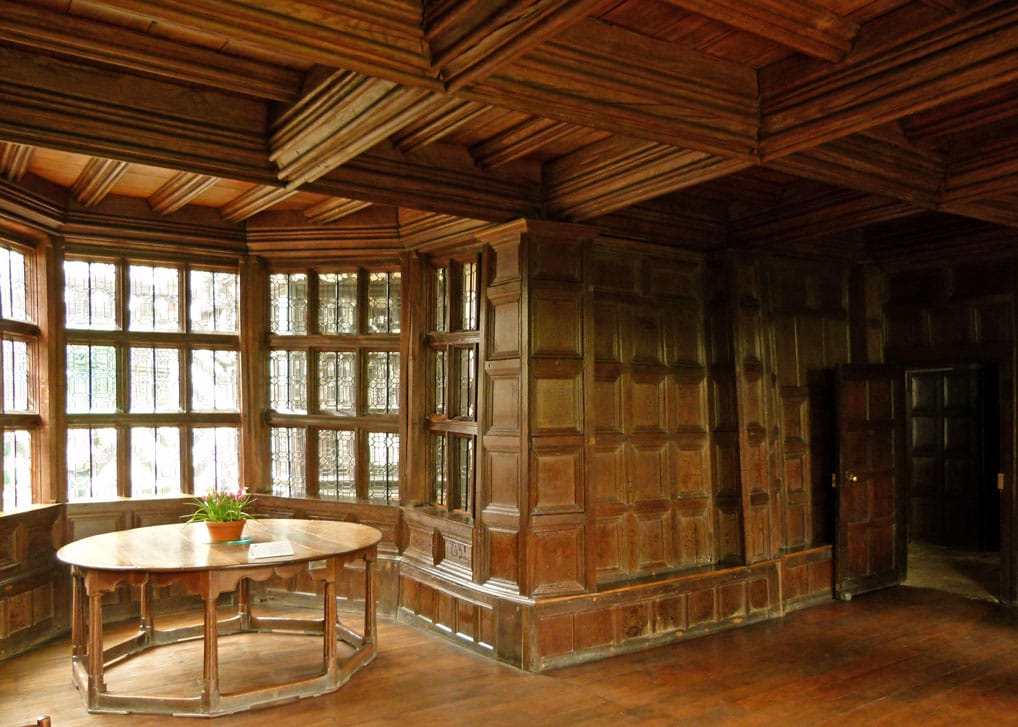Little Moreton Hall - A Bit About Britain