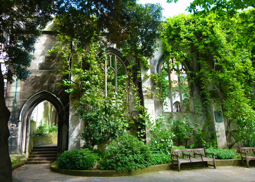 Dunstan in the East - A Bit About Britain