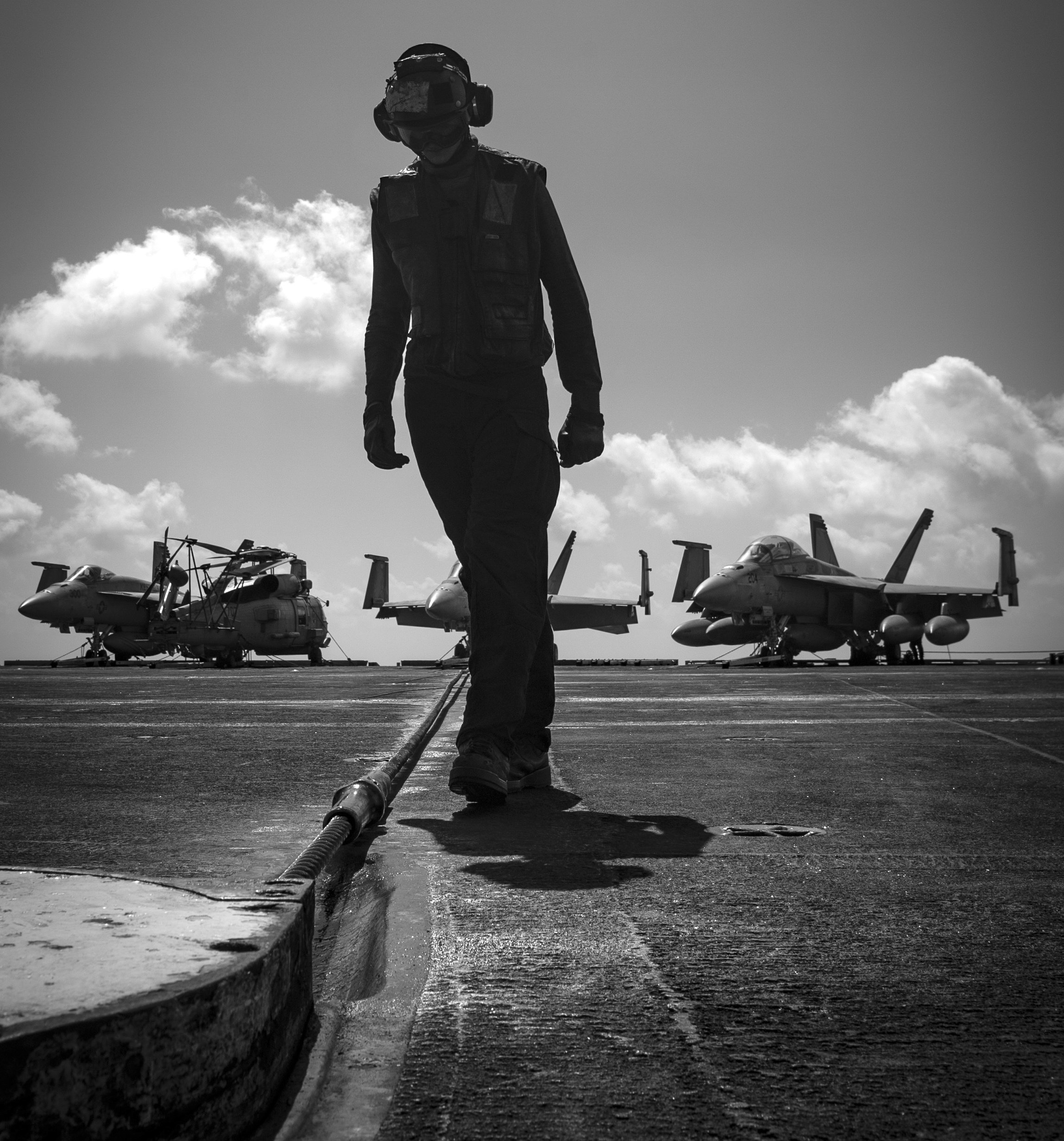 USS Nimitz Does an About Face and Heads Back to the Gulf | SOFREP