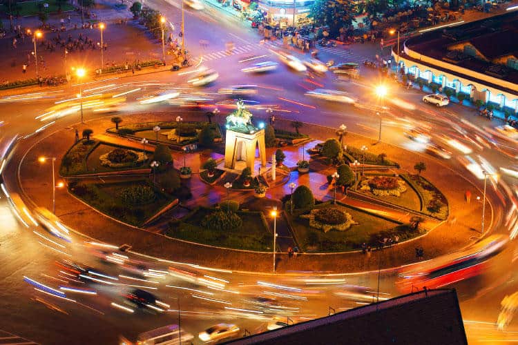 Roundabout Fastest Path, Fastest Speeds, and Speed Consistency ...