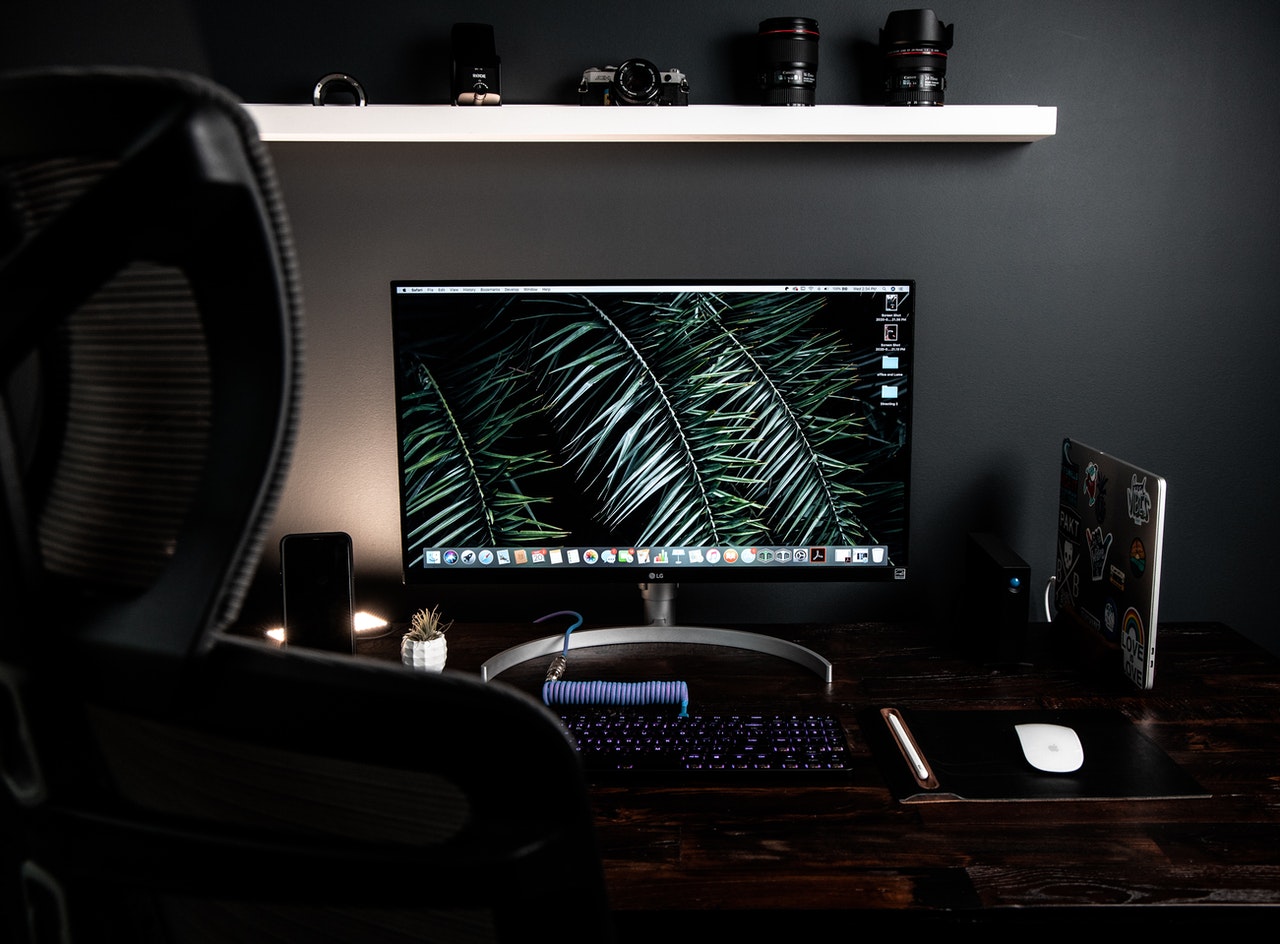 Desktop Setups for Flow State - Work From Home (WFH) - DesktopFlow