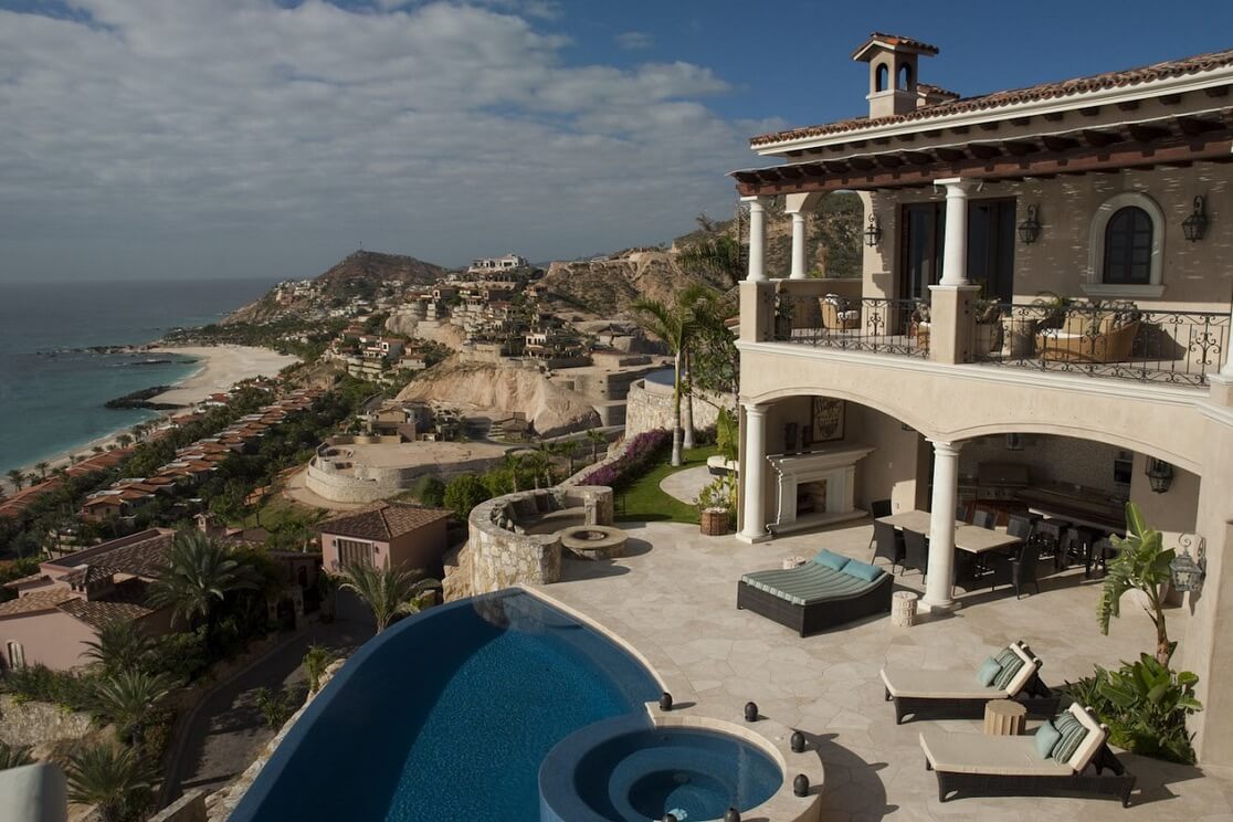 These Top Luxury Rental Villas in Los Cabos Are Spectacular