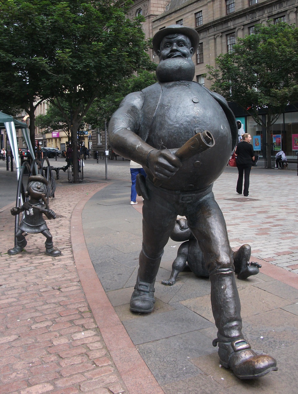Comics Dundee: Beyond The Bucket Trail – downthetubes.net
