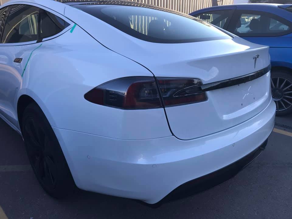 Long Range Tesla Model S spotted at Calgary Service Center ahead of ...
