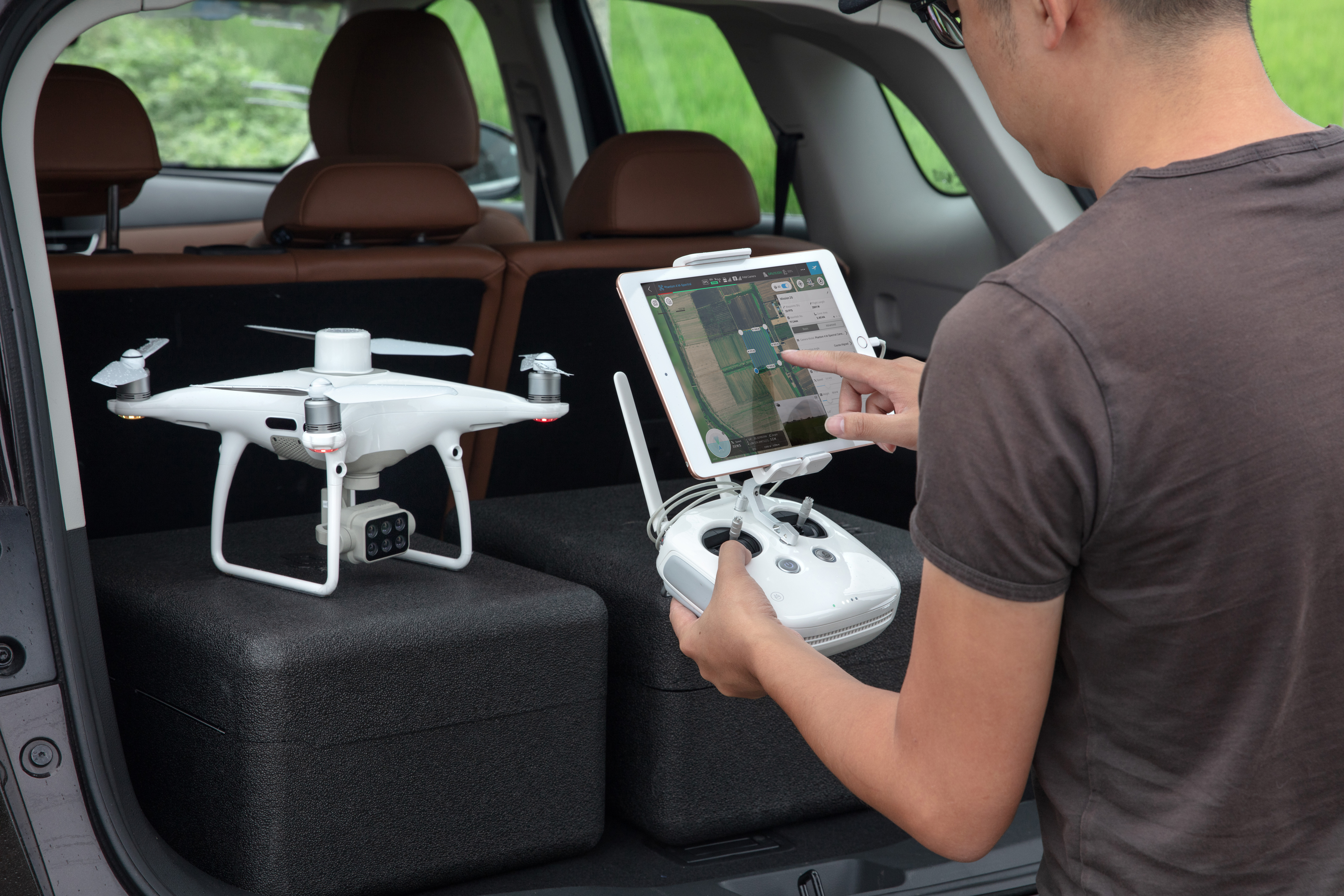 DJI P4 Multispectral for precision agriculture and land management