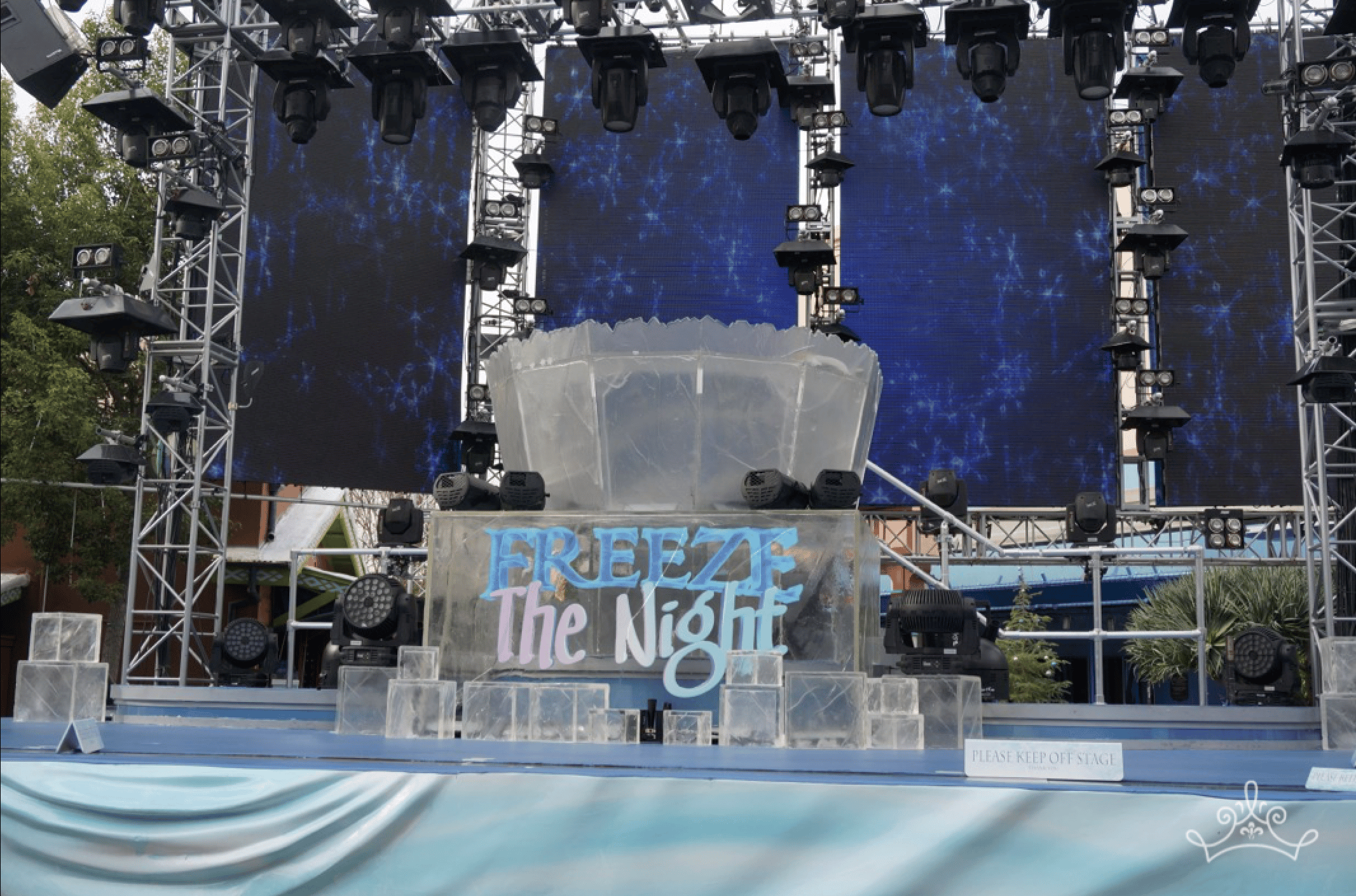 Frozen Fun in California Adventure's Hollywood Land [Closed]