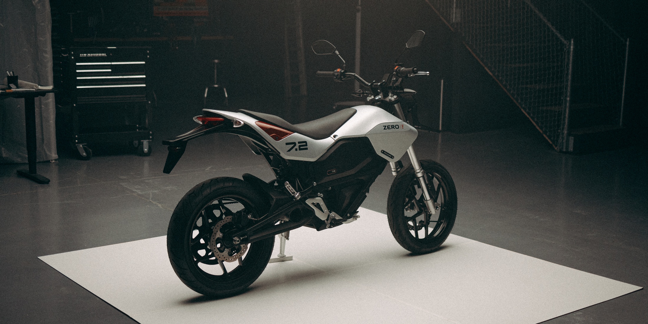 Zero FXE electric motorcycle launched, and it rides as good as it looks