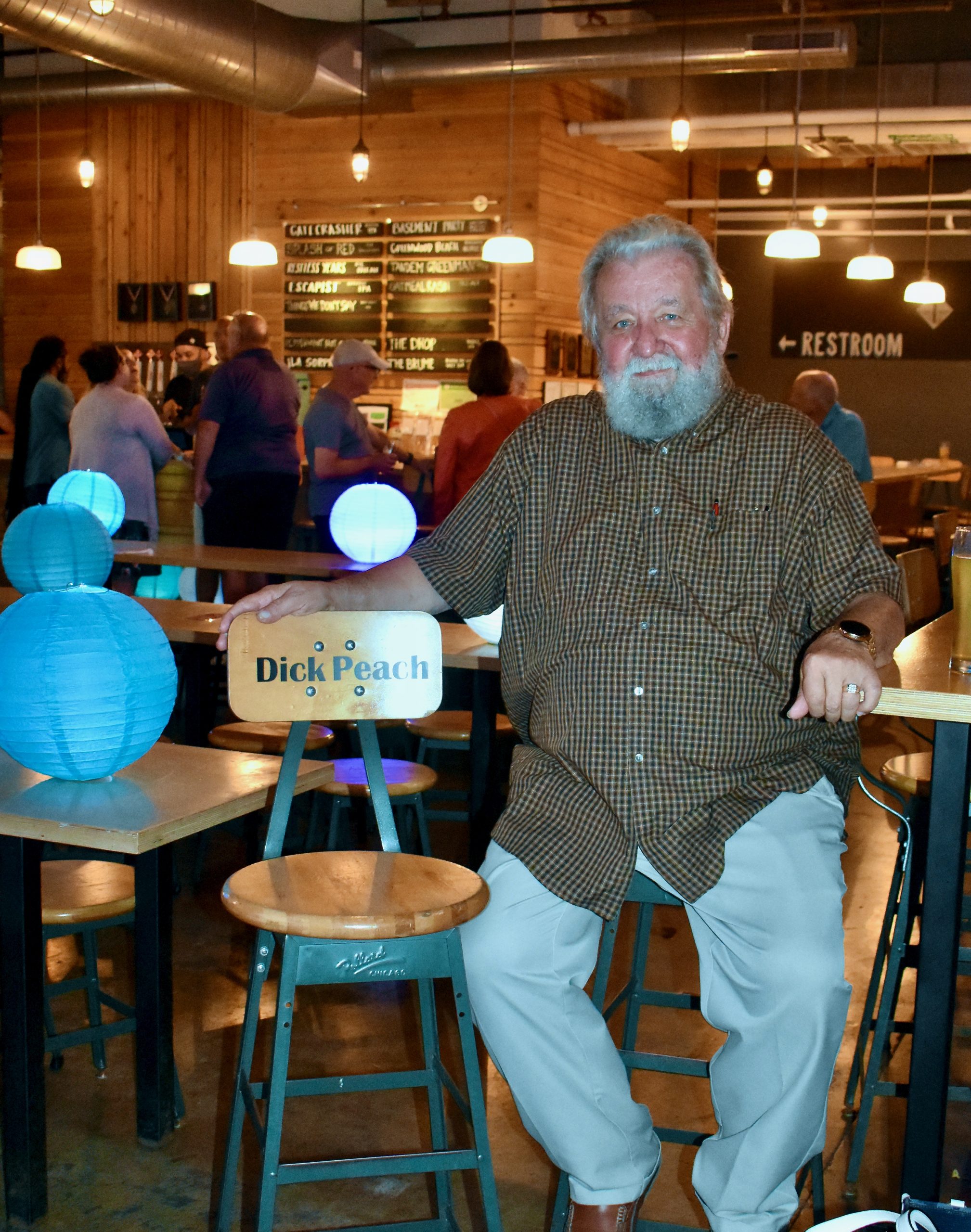 Retirement celebration honors Dick and Shelley Peach - Evanston RoundTable