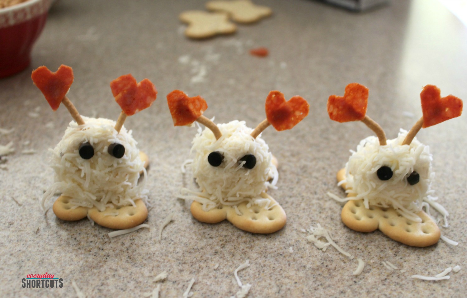 Mini Cheese Ball Love Bugs - Everyday Shortcuts