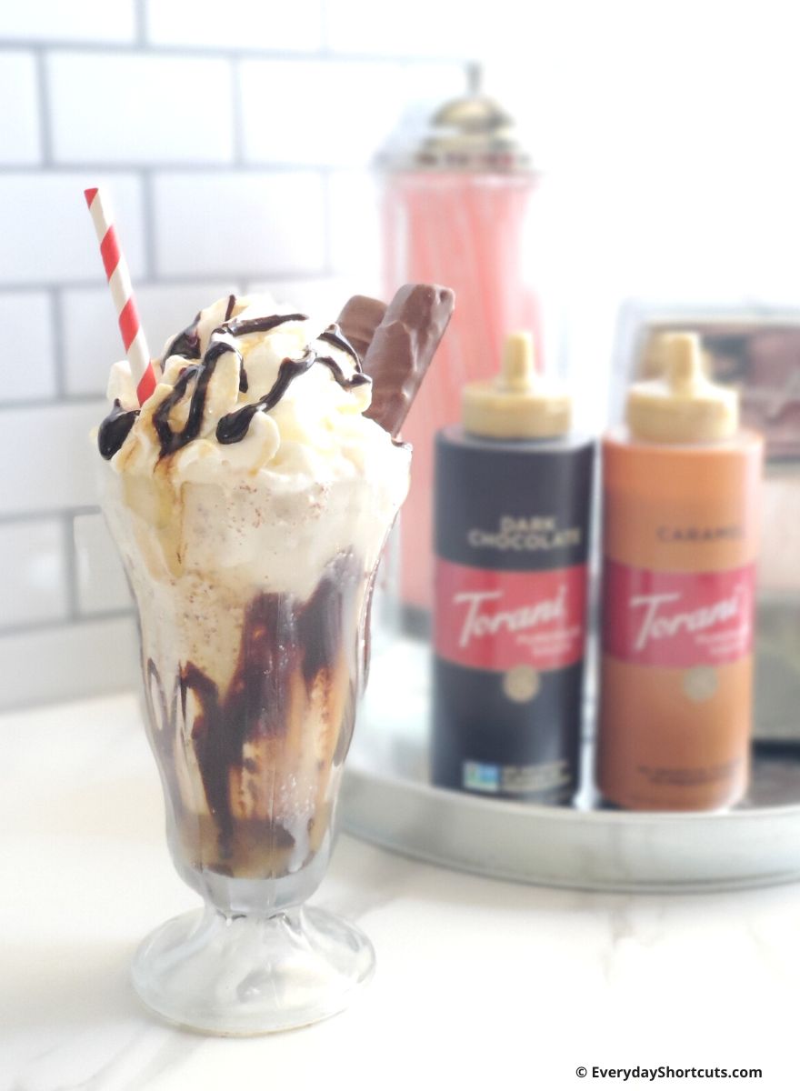 Twix Milkshake - Everyday Shortcuts