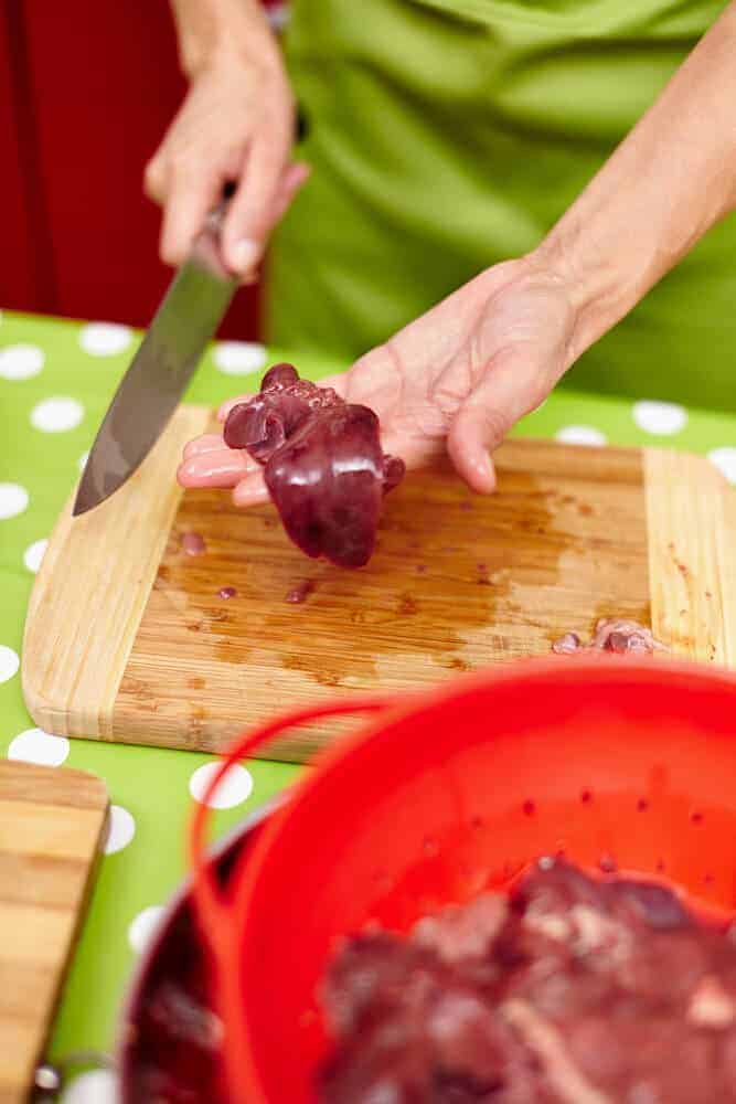 10 Healthy Homemade Cat Food Recipes Your Feline Will Love