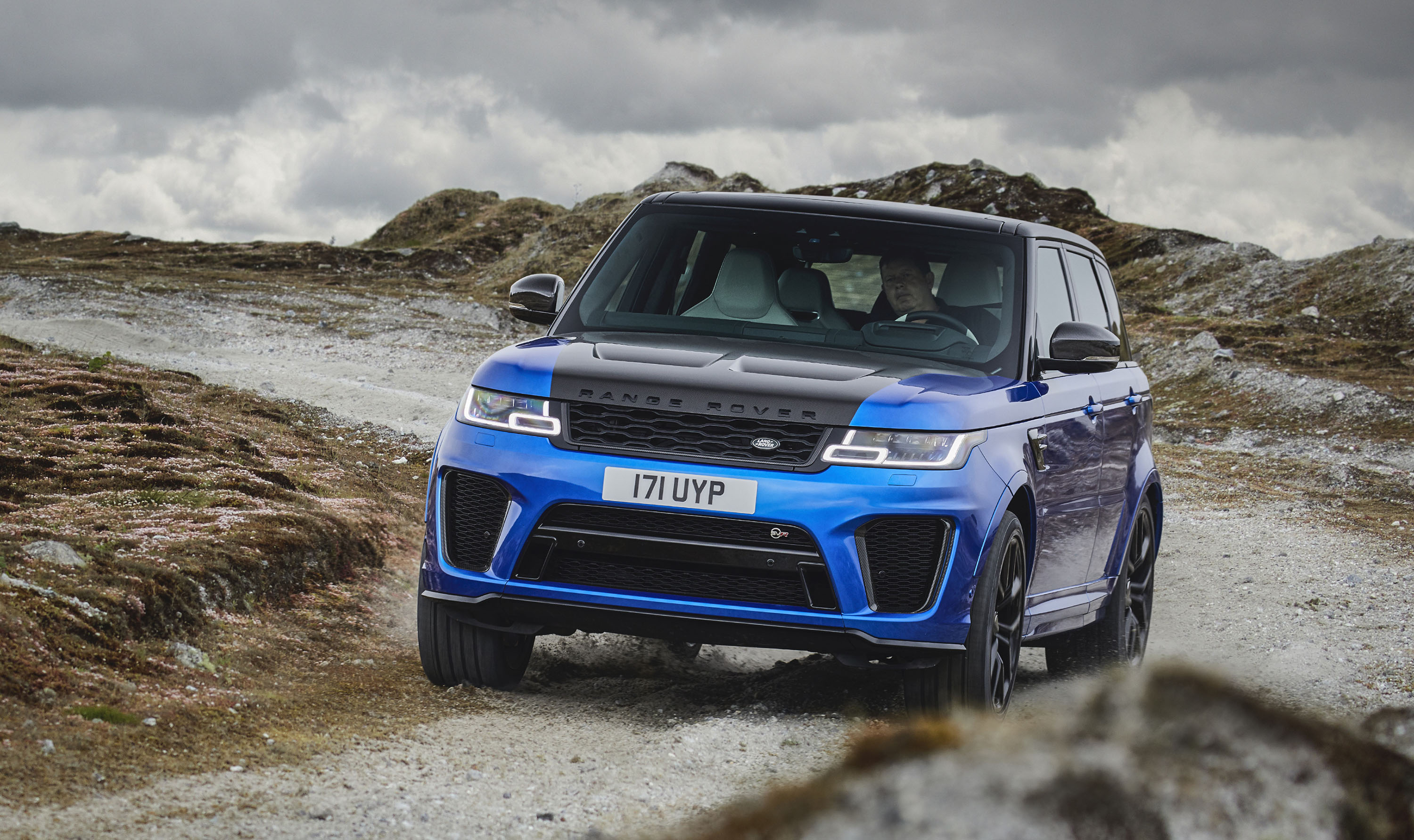 Avail A P1.49M Discount For This Sole Range Rover Sport SVR In The PH