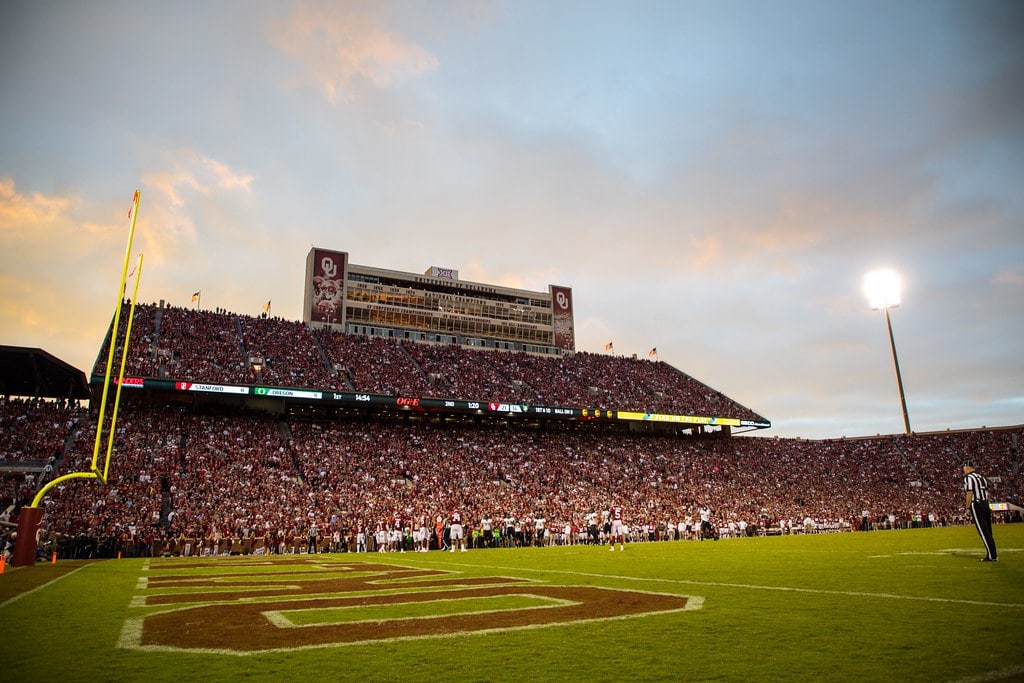 Sådan forløb de største kampe i uge 1 i College Football - Gul klud