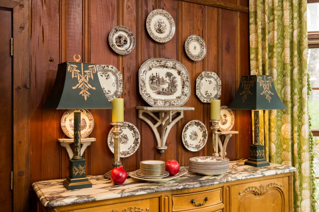 Distinctive Interior Design Tip: Highlight Your Collections | Interior ...