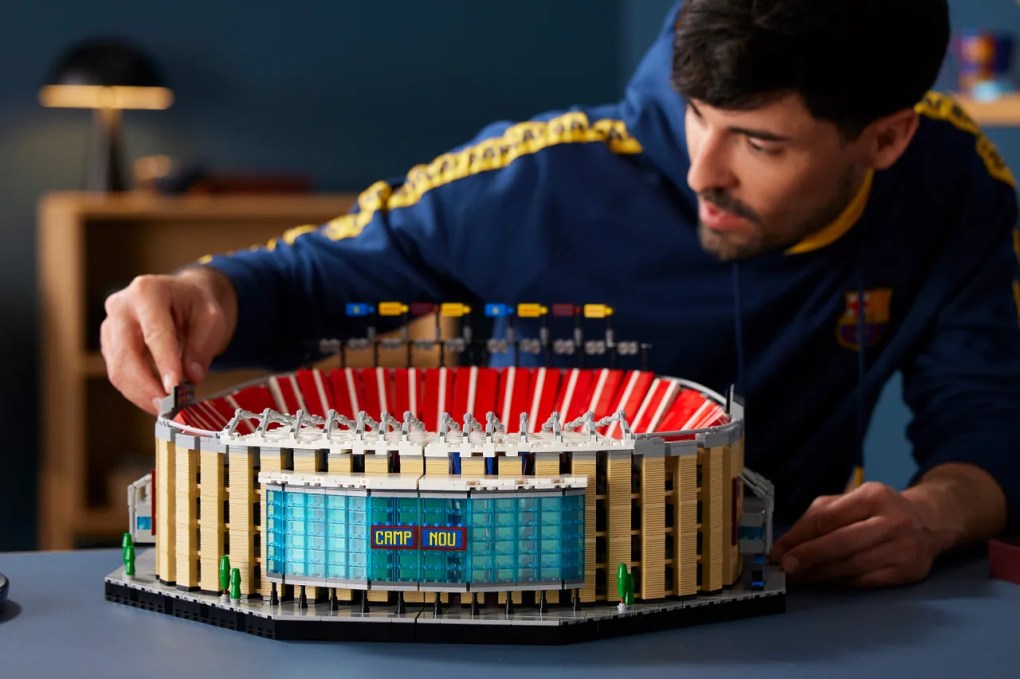 Camp Nou FC Barcelona Lego Set - Diabolical Rabbit