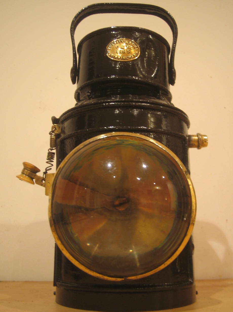1885 ship’s signalling lamp made by Bulpitt’s of Birmingham ...