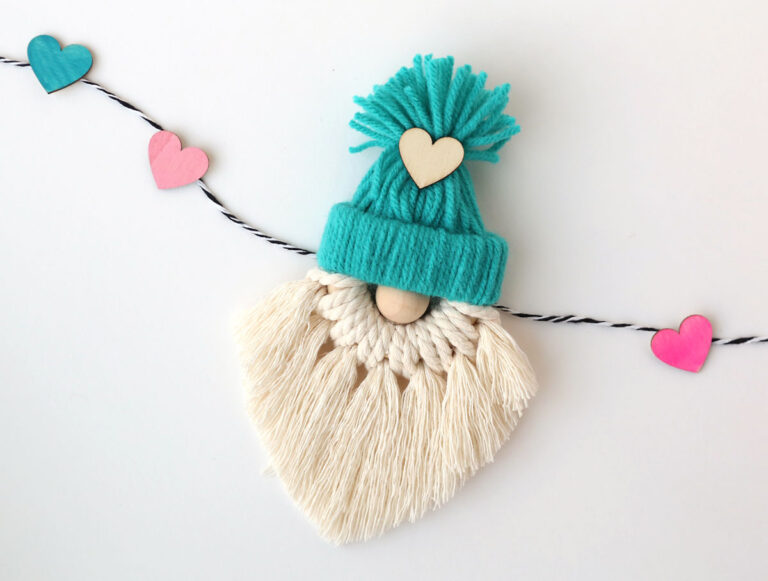 Easy Macrame Gnomes - It's Always Autumn