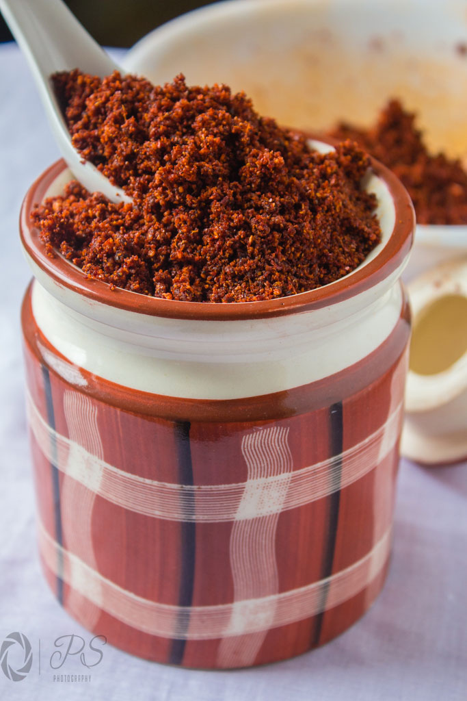 Kanda Lasun Masala- Secret of Kolhapuri cuisine - Kali Mirch - by Smita