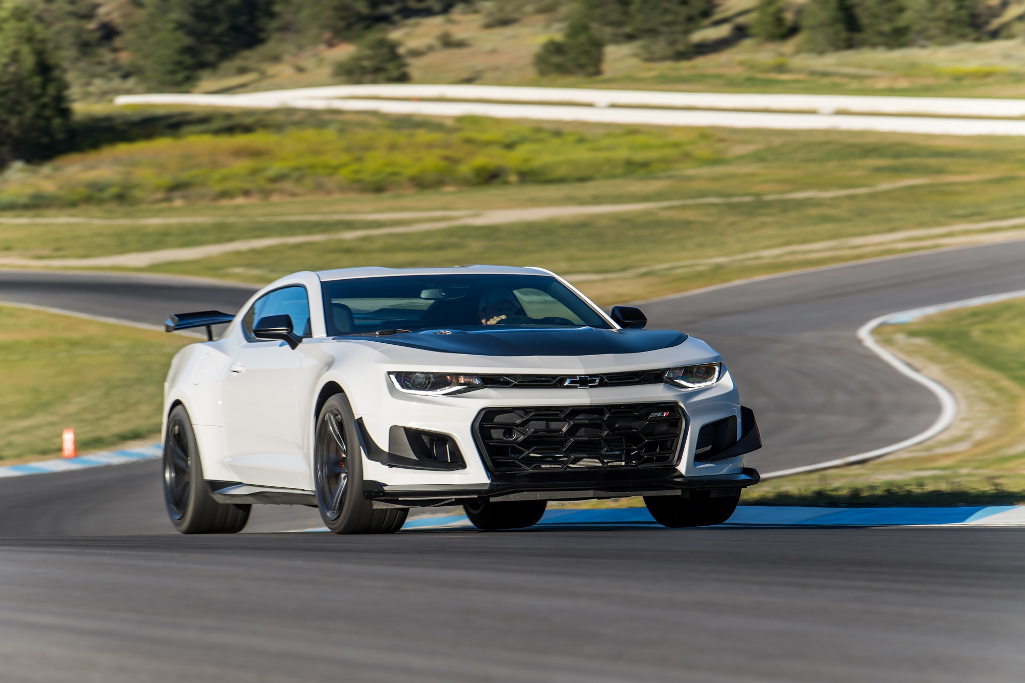 First Drive: The 2018 Camaro ZL1 1LE is a Masterclass of Engineering