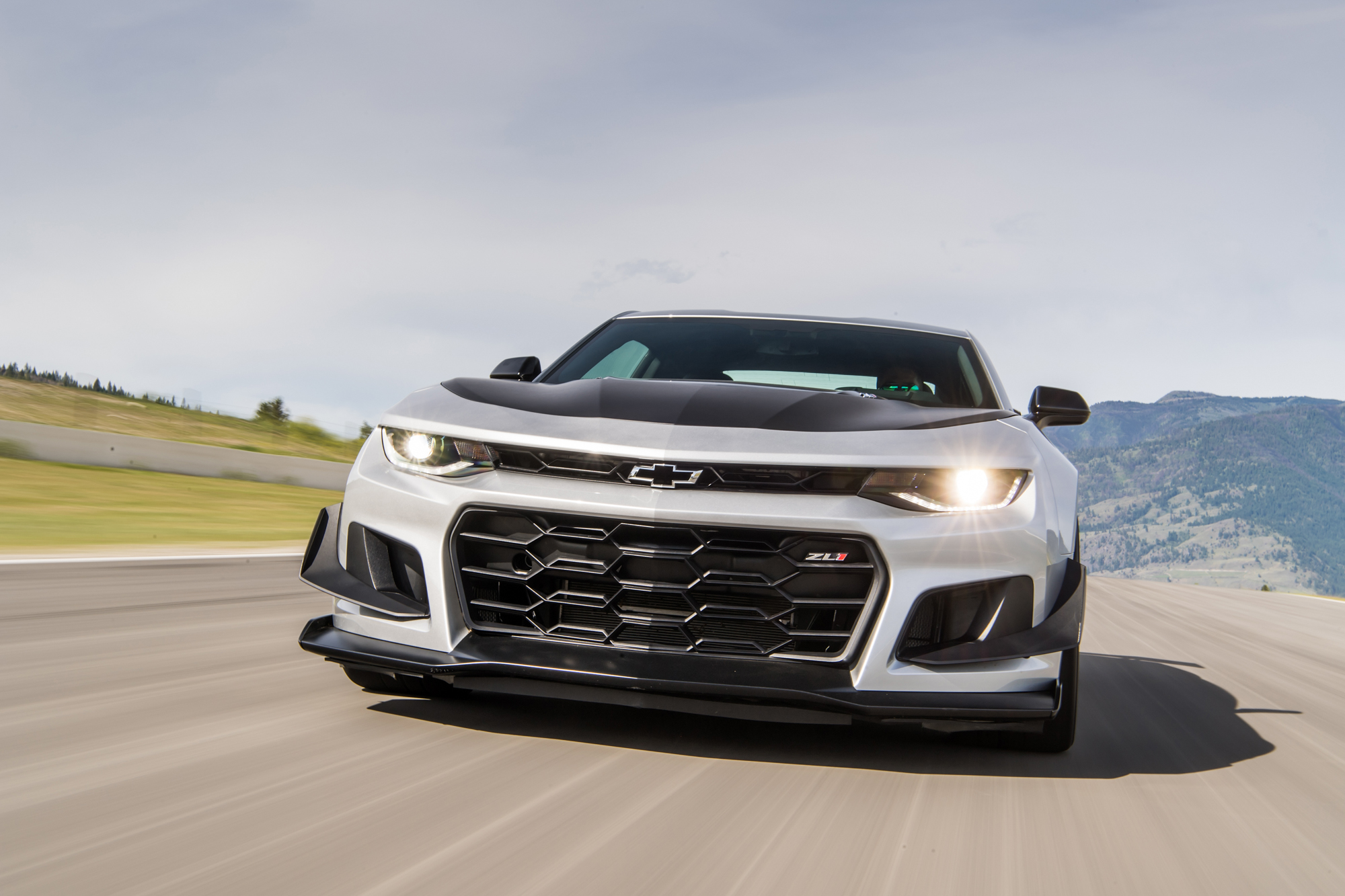 First Drive: The 2018 Camaro ZL1 1LE is a Masterclass of Engineering