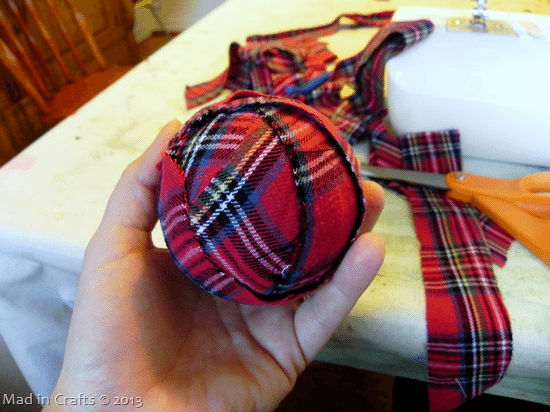 Plaid Rag Spheres Mad in Crafts