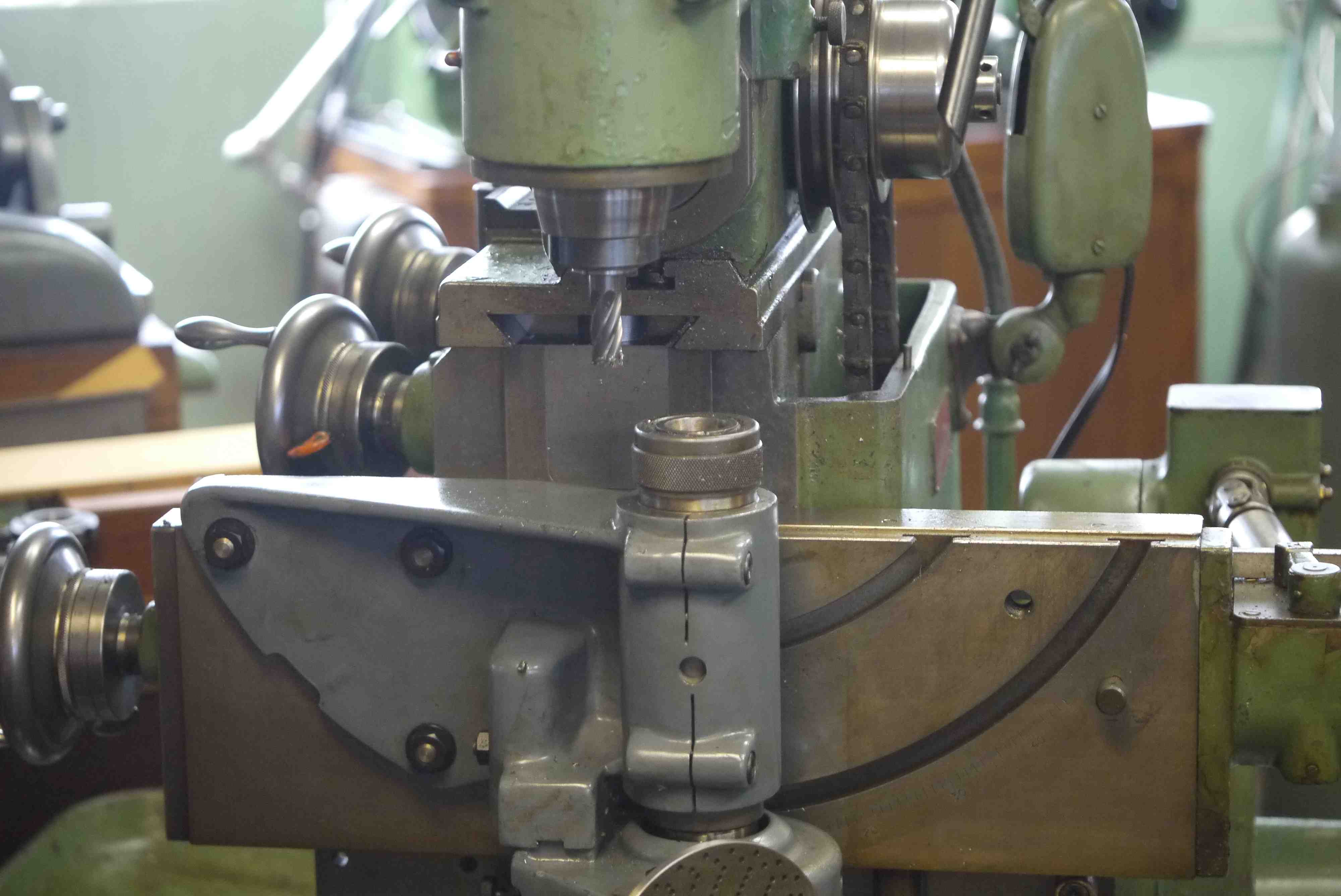 Schaublin SV12 Milling Machine