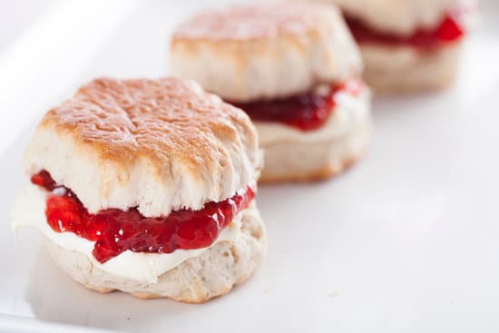 Scones Vs Fry Bread: A Complete Overview - DeliFo