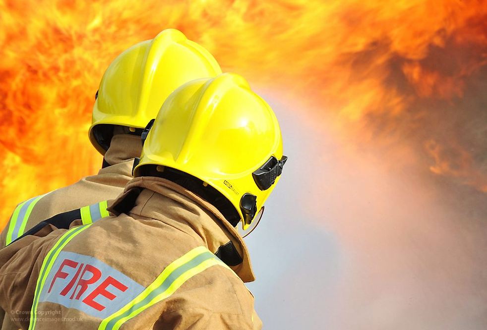 Firefighter responding to emergency flood shocked to arrive at her OWN ...