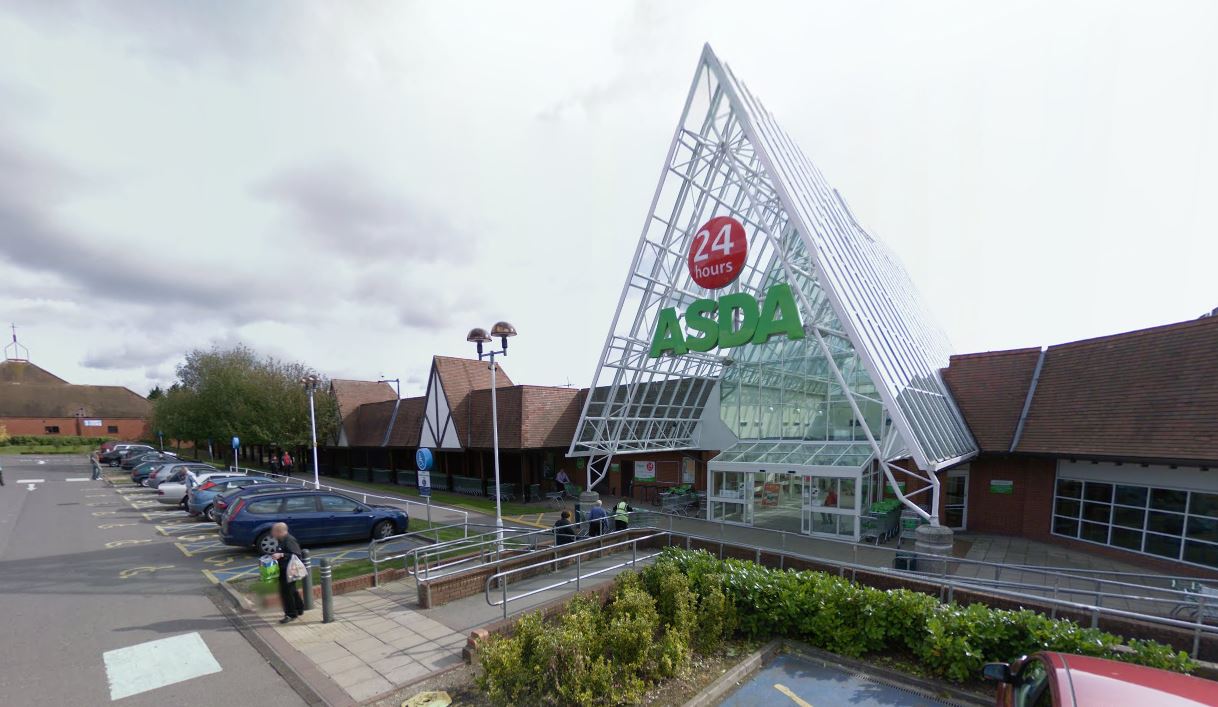 Asda fines 9-months pregnant woman for parking in mother and child bay ...