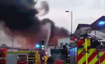 Fire at fireworks factory in Southampton sees homes evacuated | Metro News