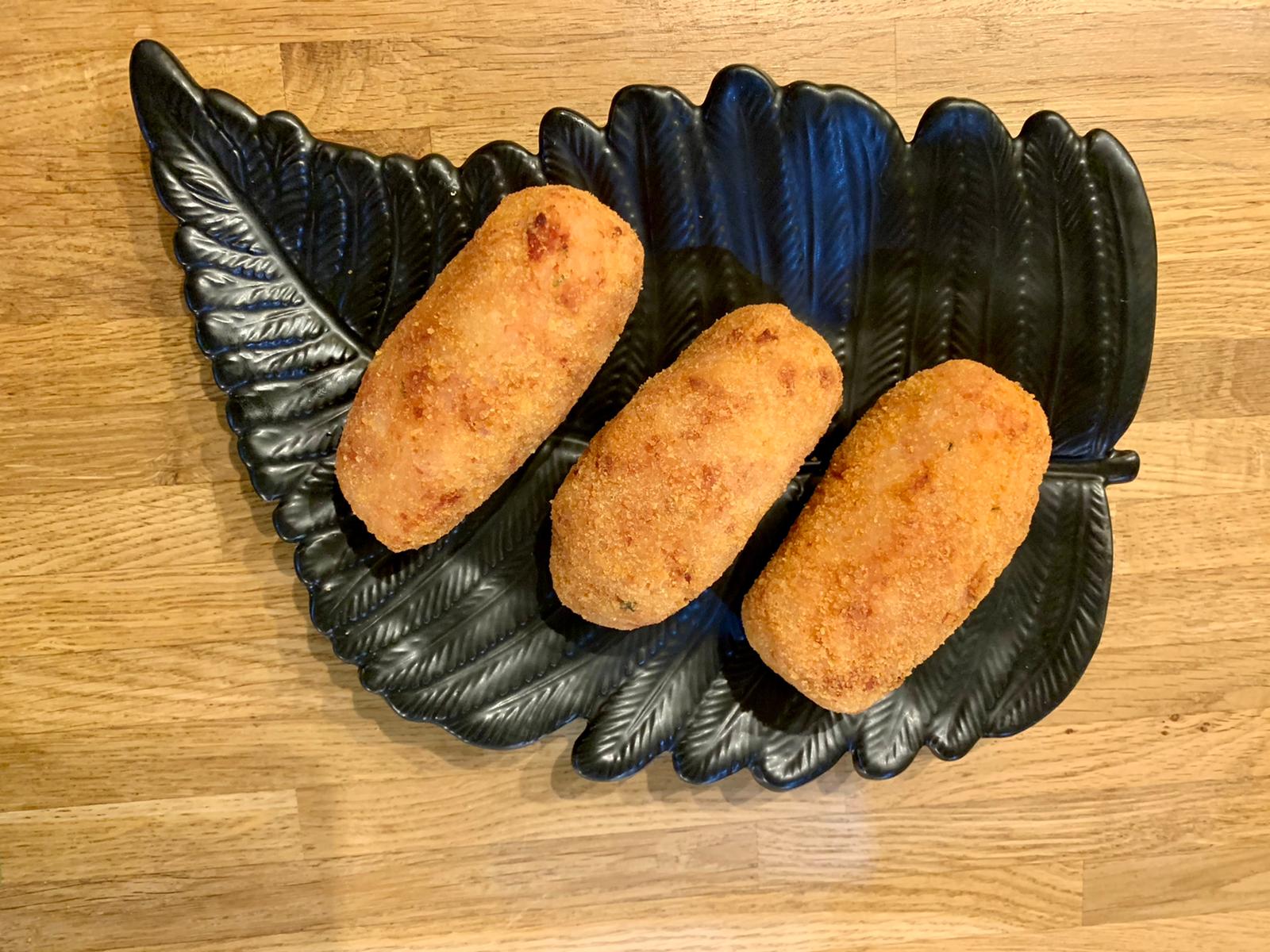 Cassava and soft Bacon Croquettes (Croquetes de mandioca e bacon ...