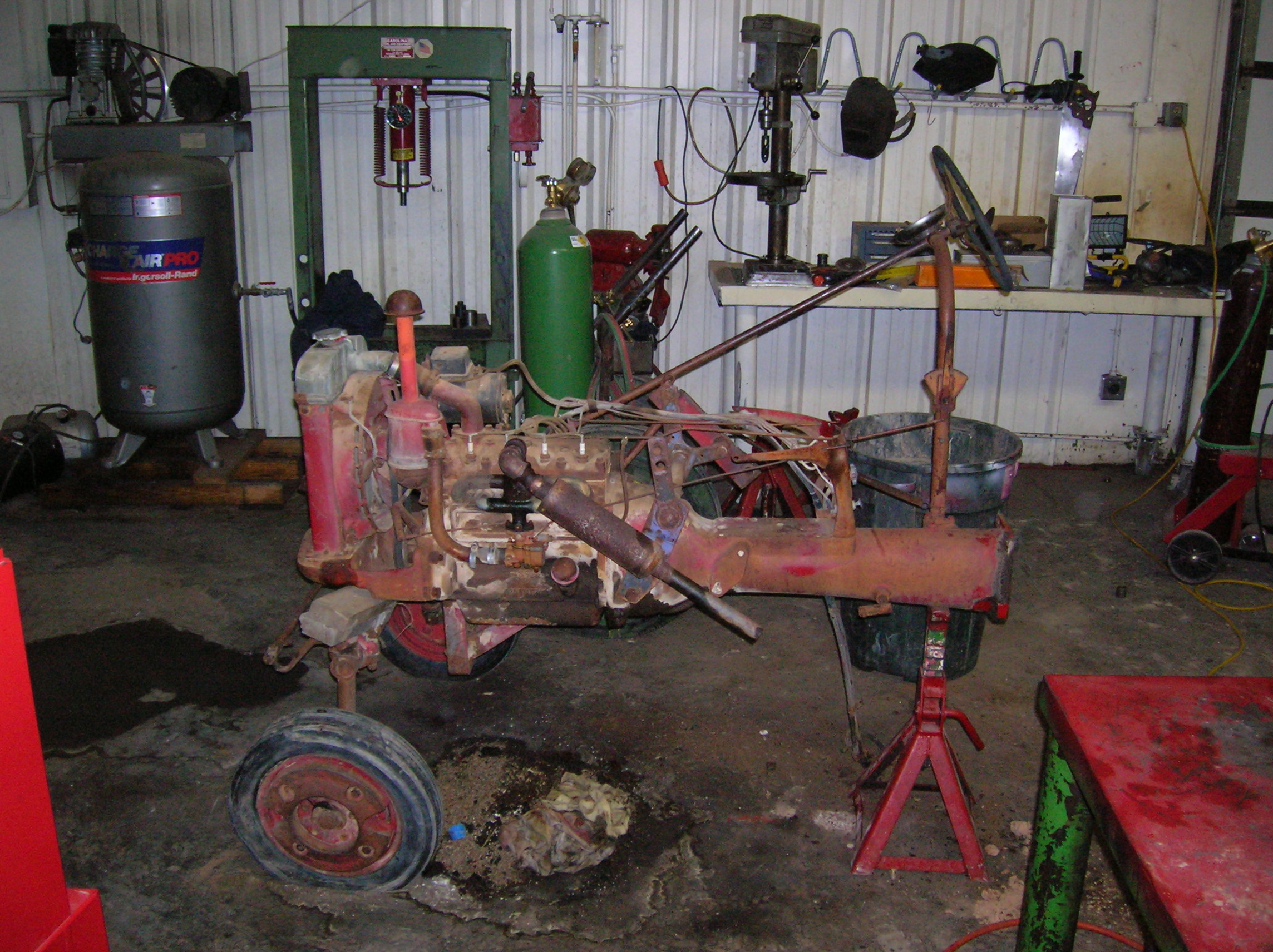 Farmall Cub Restoration | Mrmooseman08's Weblog