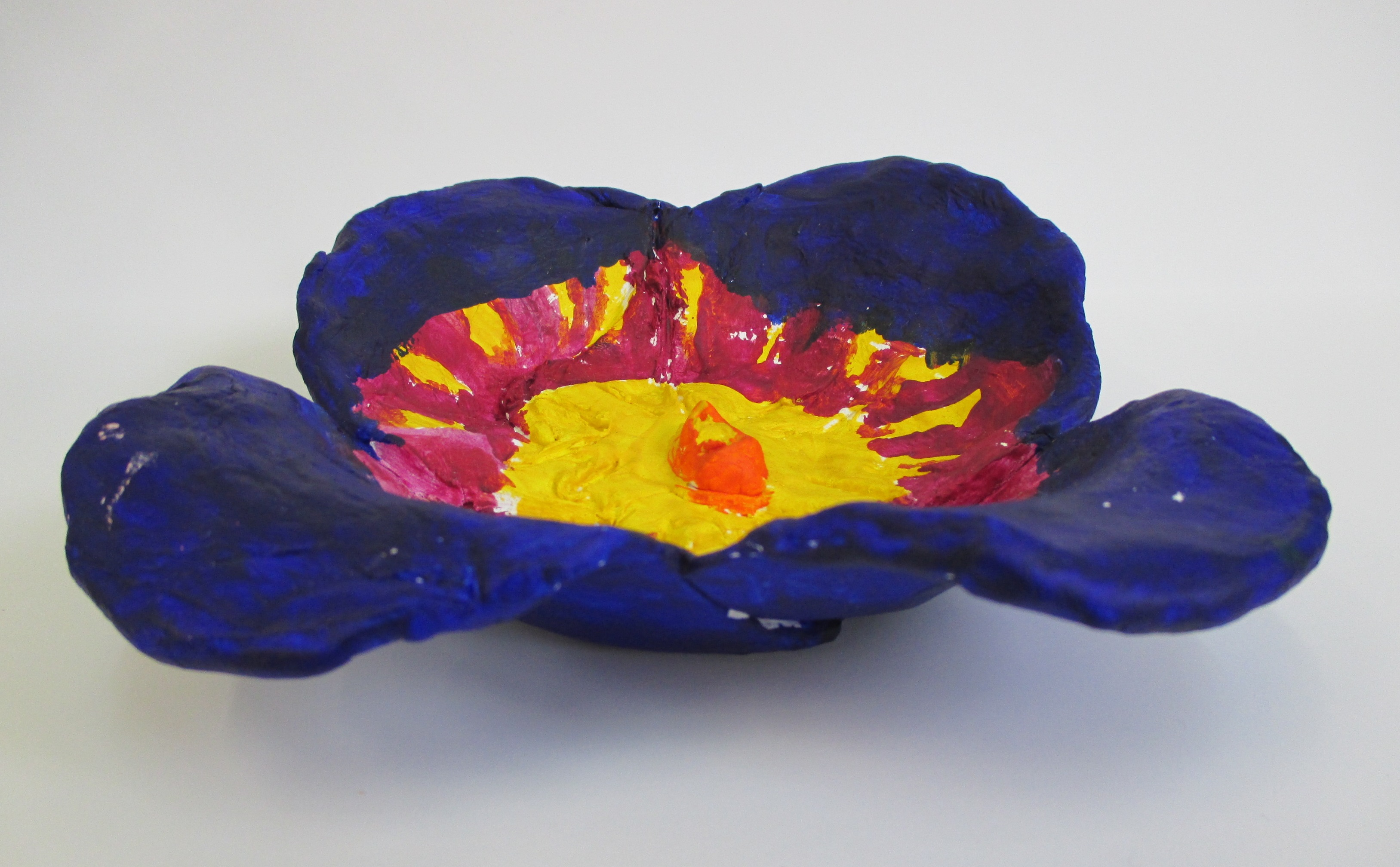 O’Keefe Clay Flower Bowls – Ms. Kit Lang