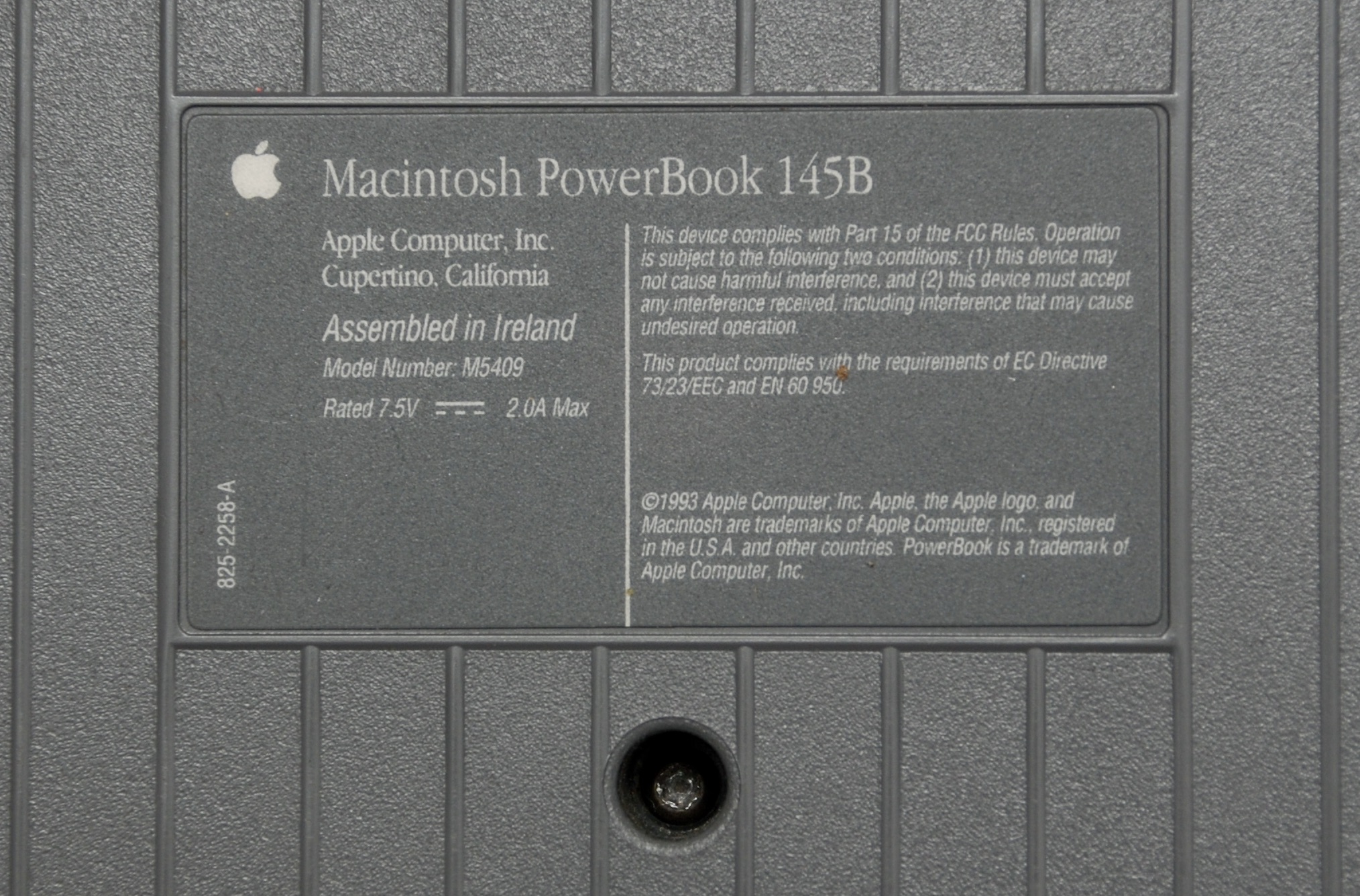 Apple Macintosh Powerbook 145B - Old Crap Vintage Computing