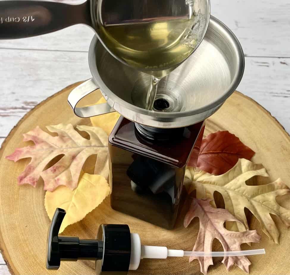 20 Fall-Scented Hand Soap Recipes {Pumpkin Spice, Apple Orchard & more ...