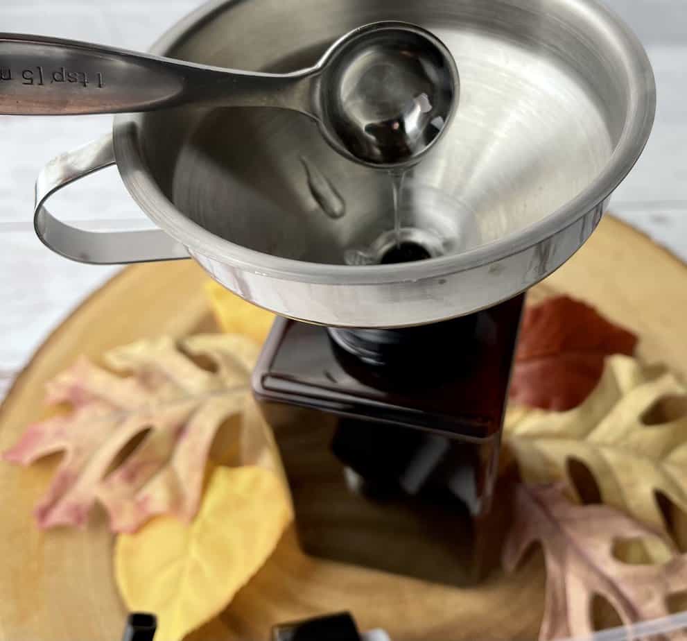 20 Fall-Scented Hand Soap Recipes {Pumpkin Spice, Apple Orchard & more ...