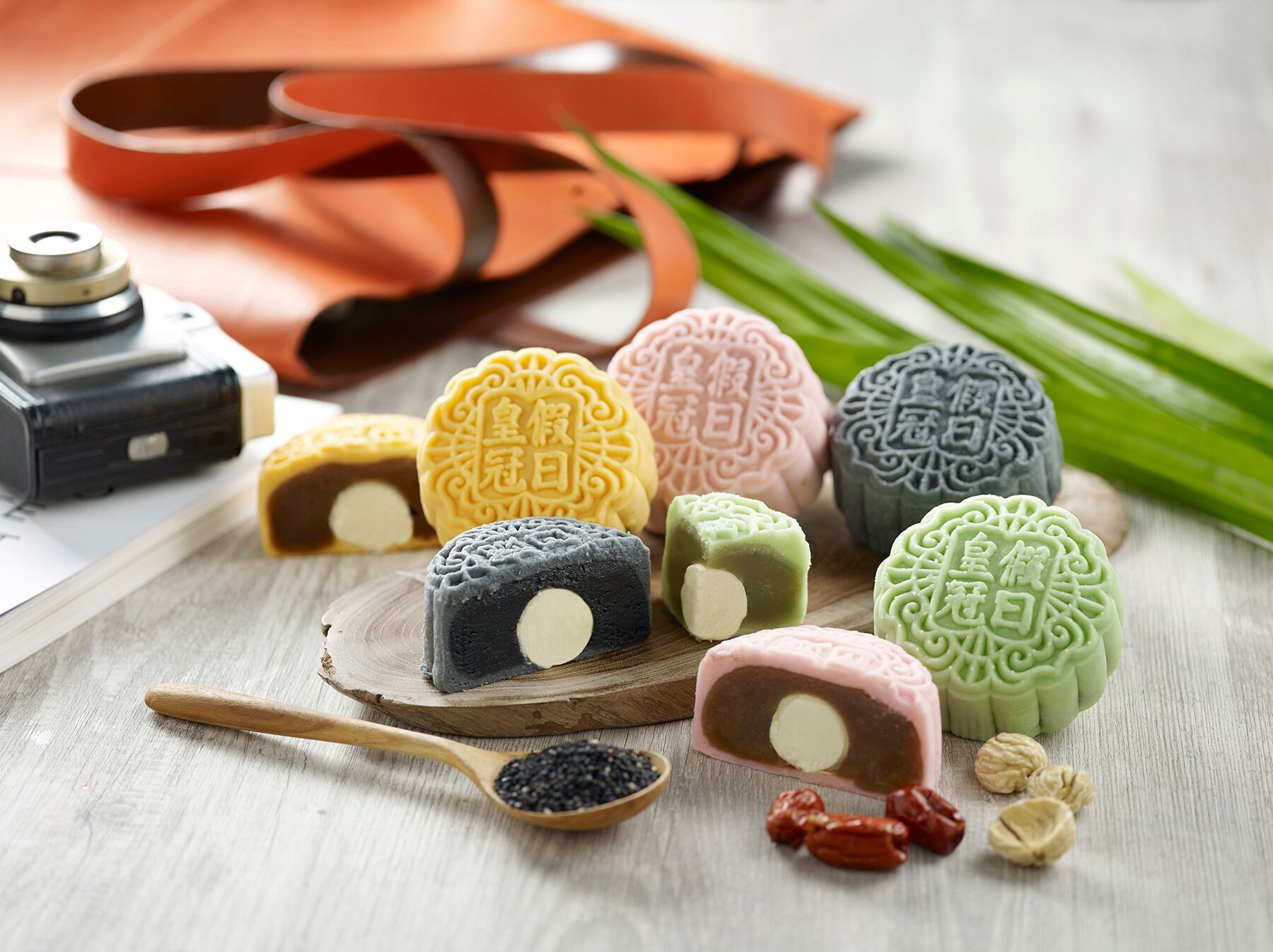 Mooncake Festival 2018 Mooncakes Galore And Mid autumn Fairs The mooncake-festival-2018-mooncakes-galore-and-mid-autumn-fairs-the