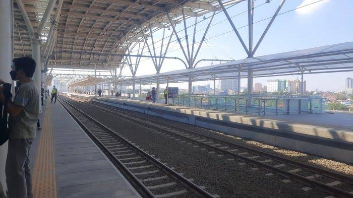 Jalur Layang Bogor Line di Stasiun Manggarai Sudah Mulai Beroperasi