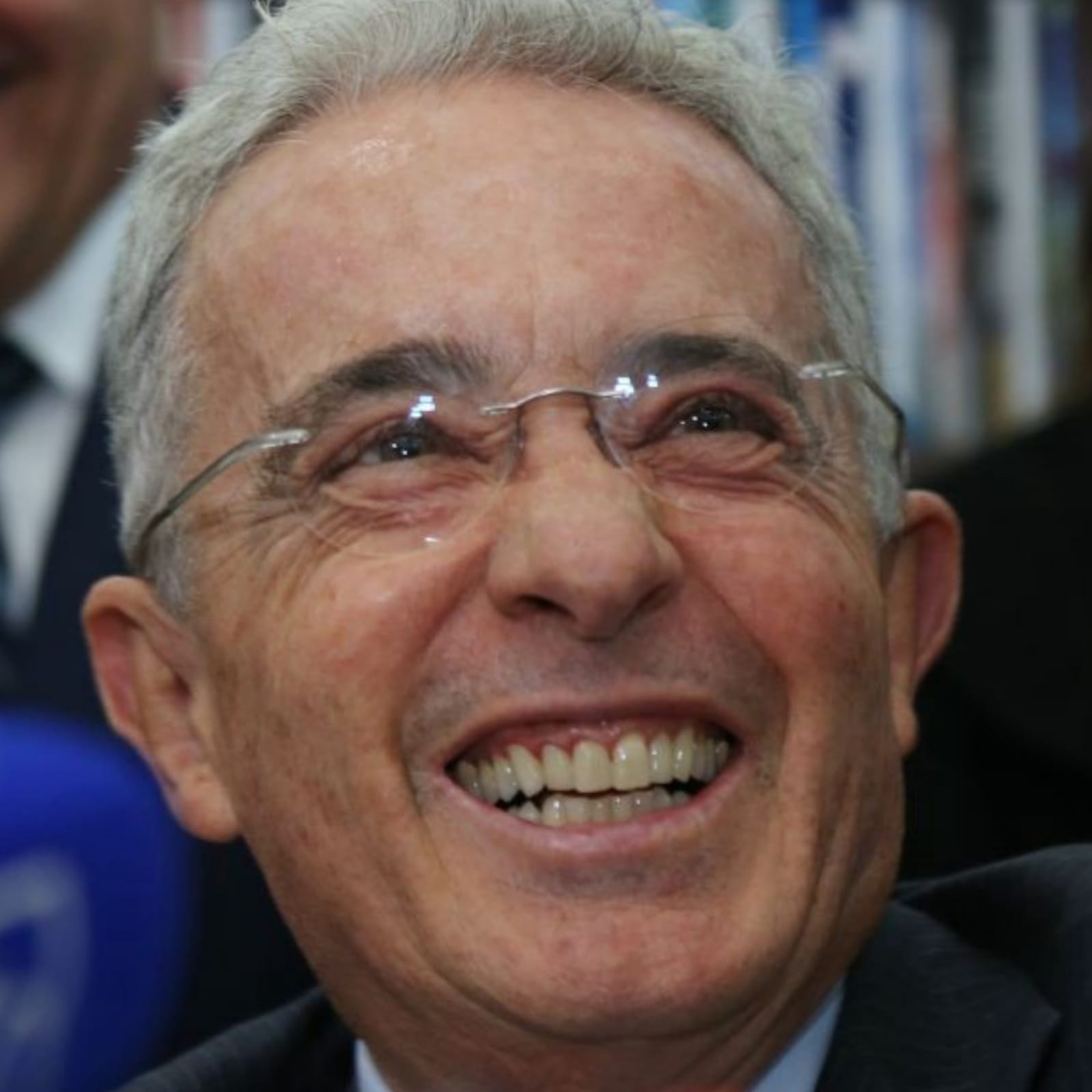 Con humor se toma Uribe los memes de 'Epa Colombia' - Primera Linea