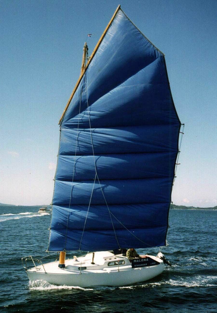 Modern Norwegian Yachts with Chinese Junk Sails (摩登挪威游艇裝配中國風帆 ...