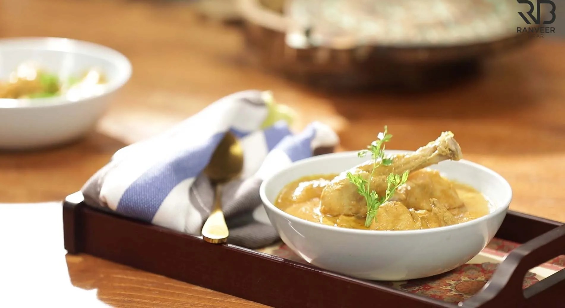 Look Murgh Awadhi Korma Article