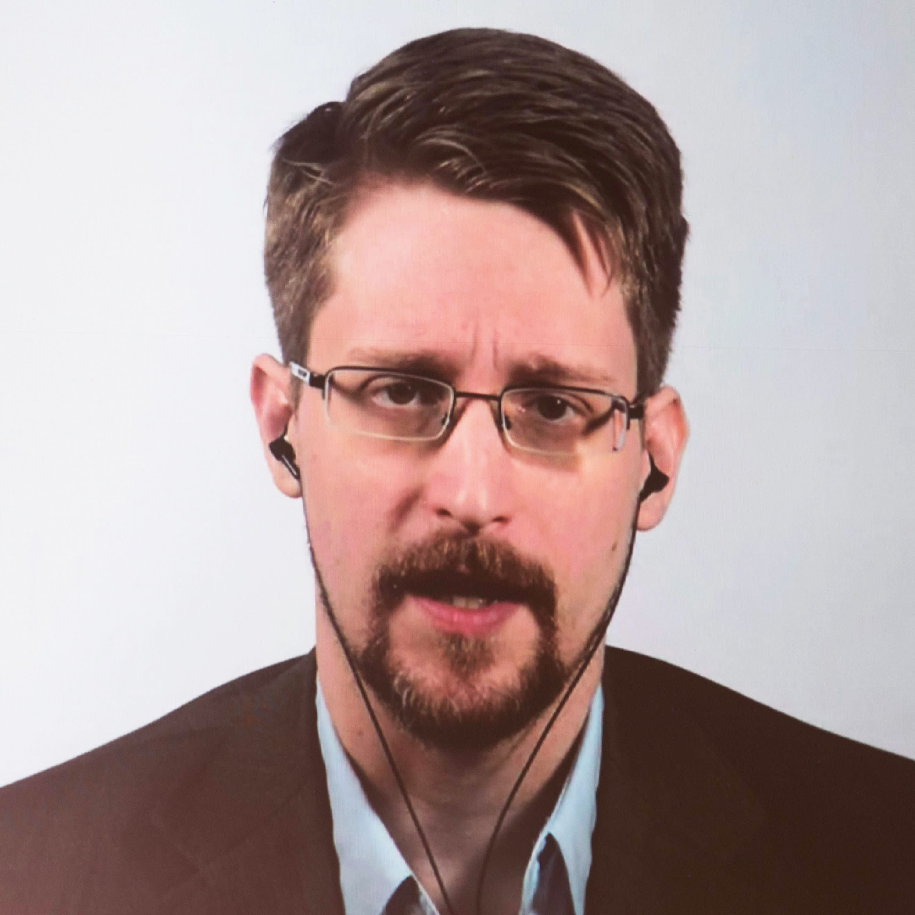 Republic Broadcasting Network » SNOWDEN IS EITHER A GOV “PLANT”, PAID ...